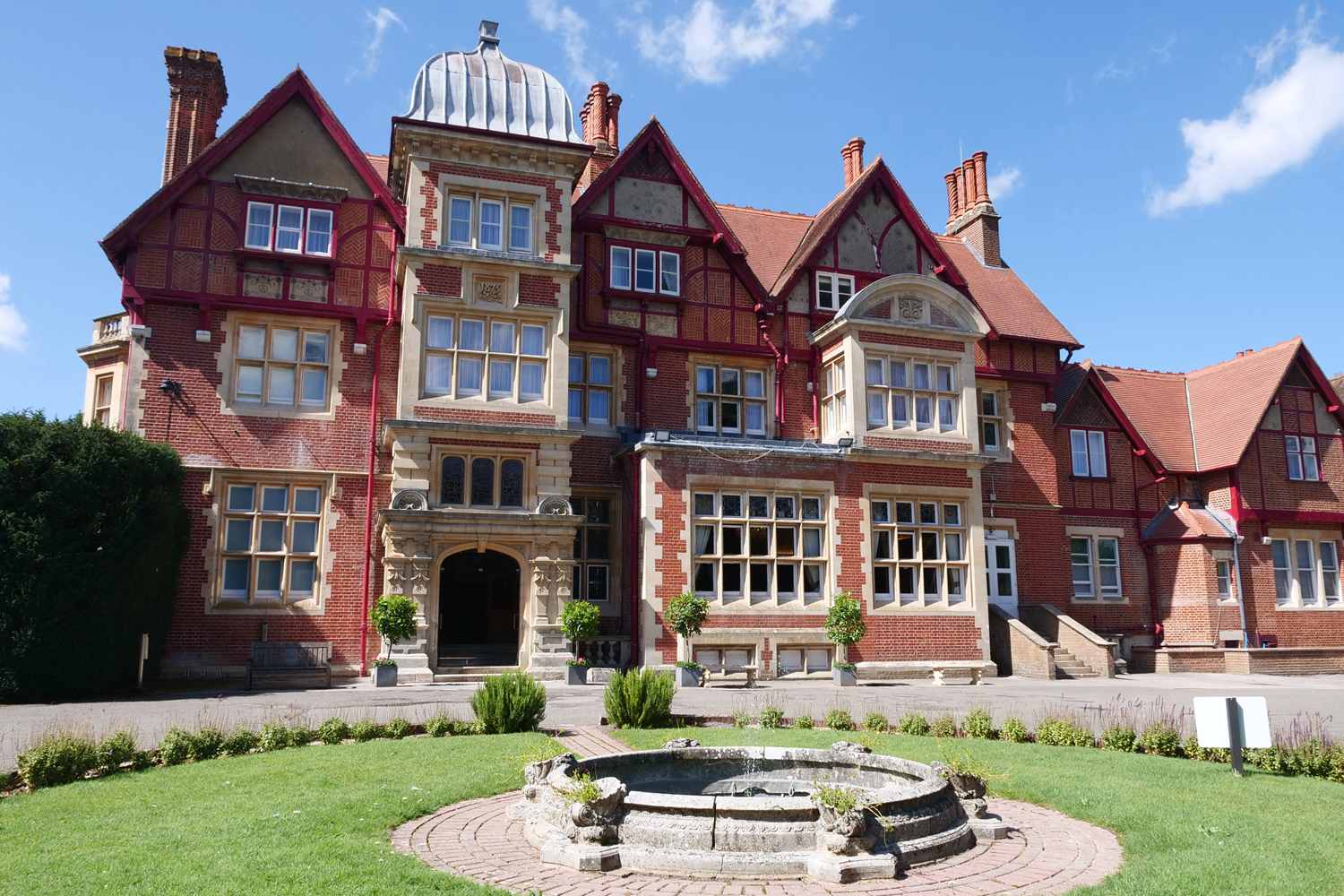 Upscale hotel spa and events film, shoot and event location hire (Tring ...